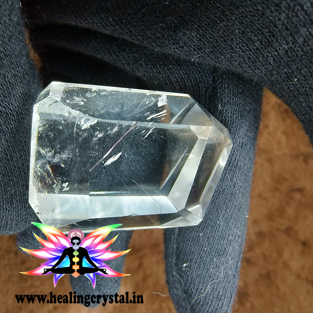 Healing Crystal Shop India Mumbai By Celebrity Astrologer Priyanka Sawant
